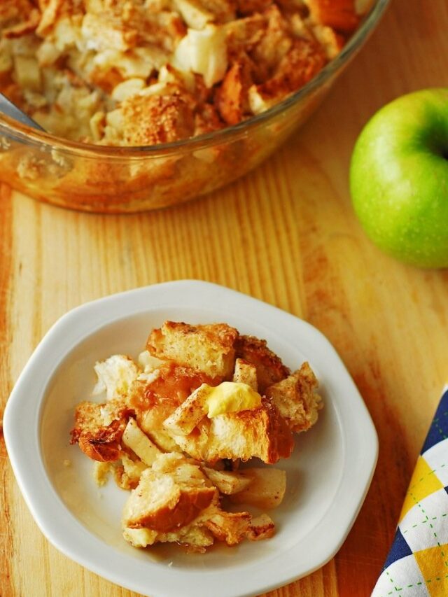 Cinnamon Apple French Toast Bake - A Duck's Oven